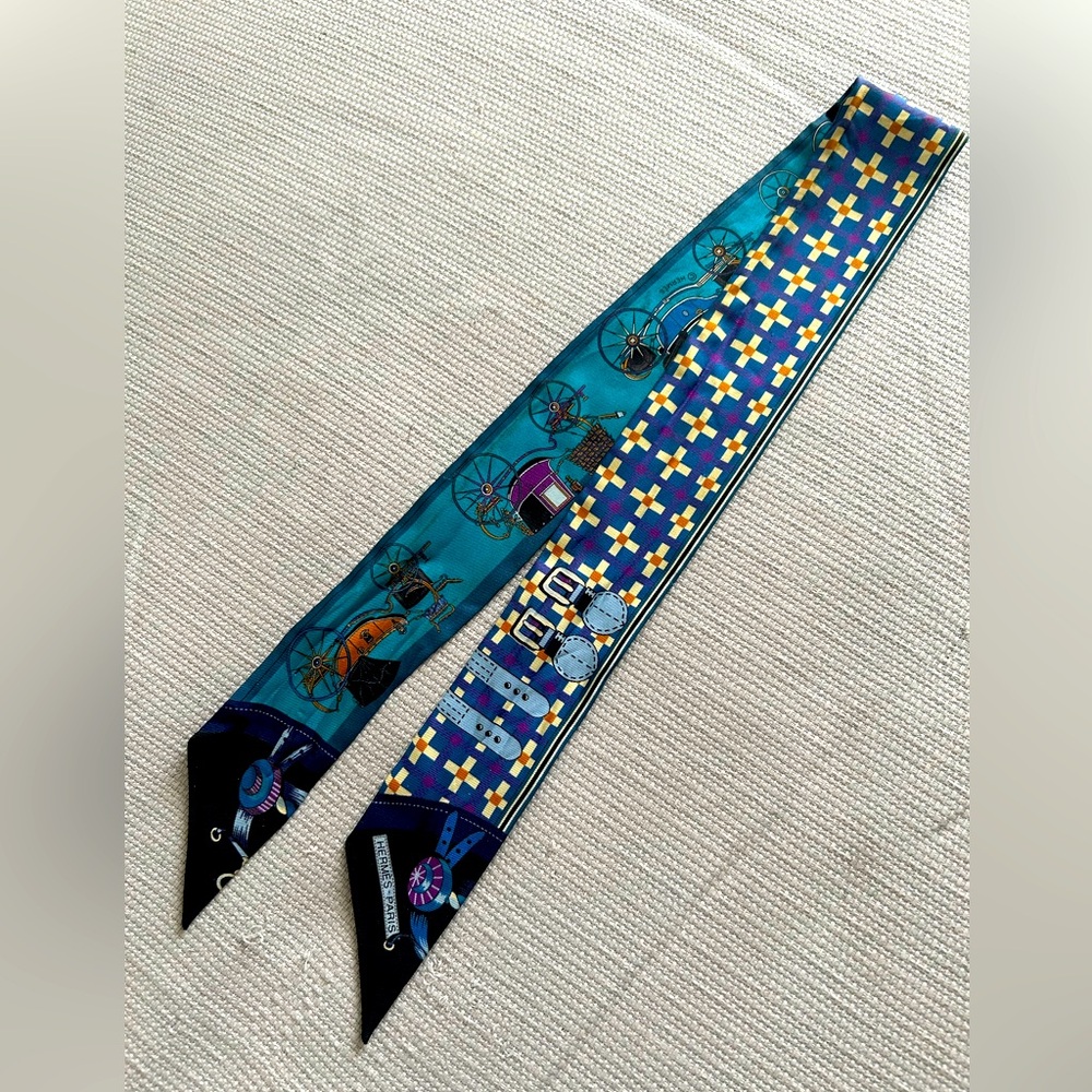 100% Authentic Vintage Hermes Silk Twilly Euc - Gem